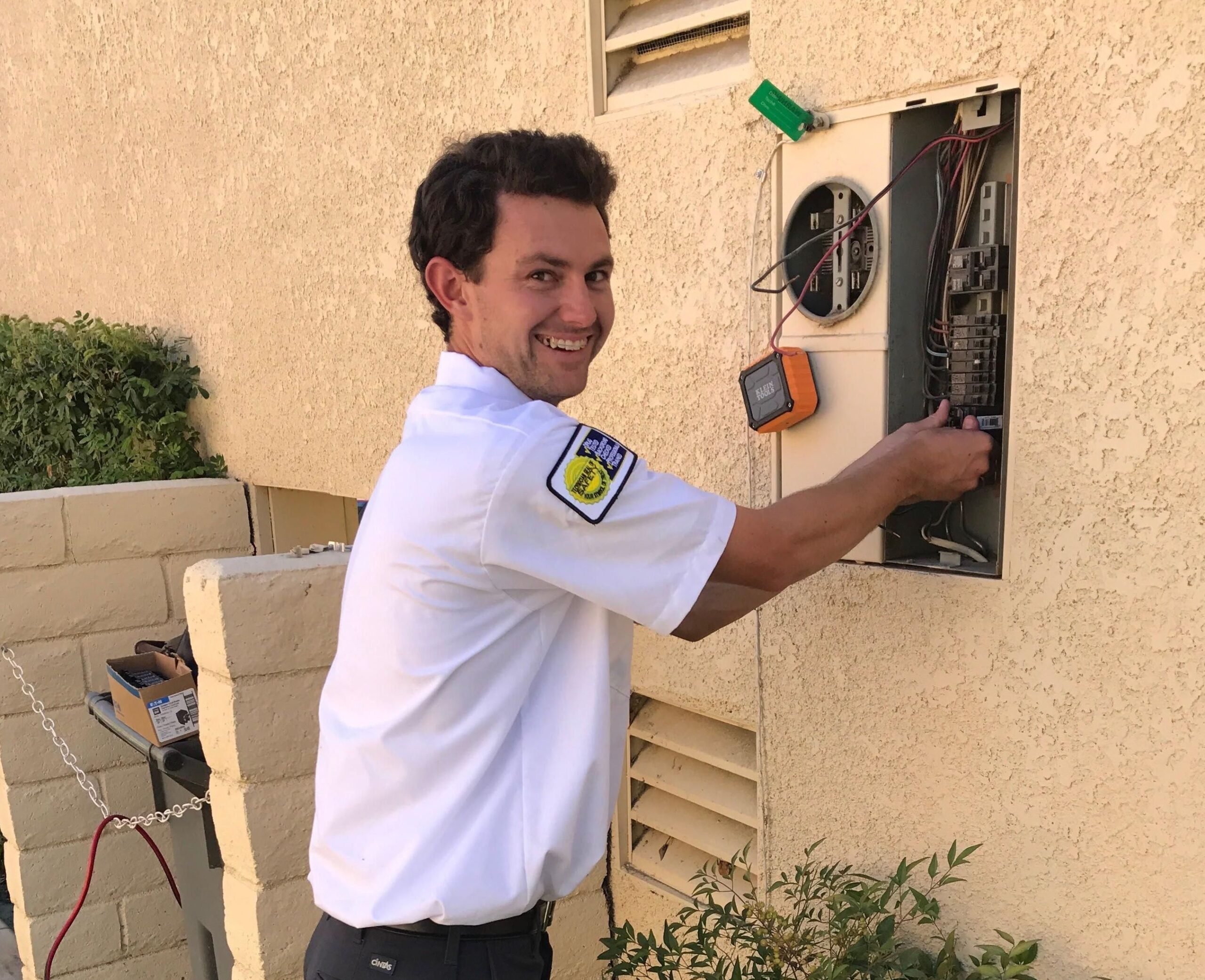 Common Reasons Why Your Electrical Breaker May Be Going Bad